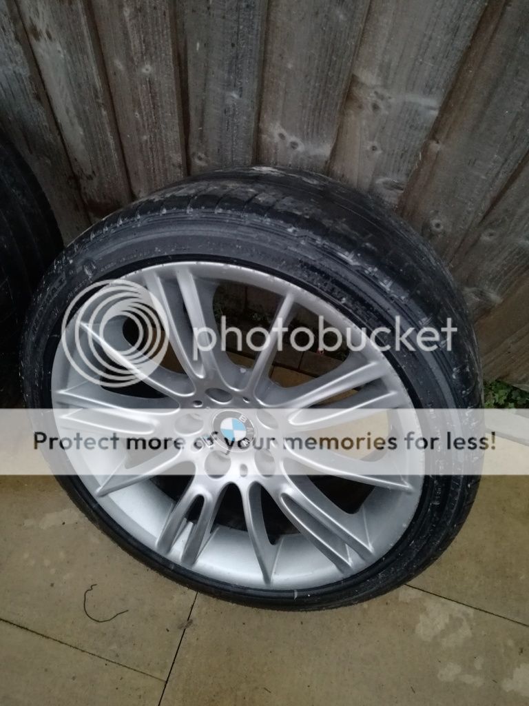 Bmw 18' genuine mv3 alloys with tyres £100